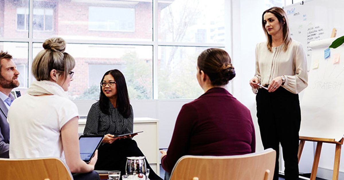 The pros and cons of group interviews | SEEK Employer